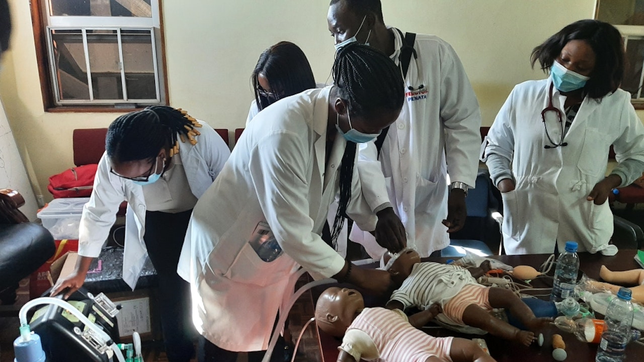 Baby CPAP Training in Zambia | Diamedica